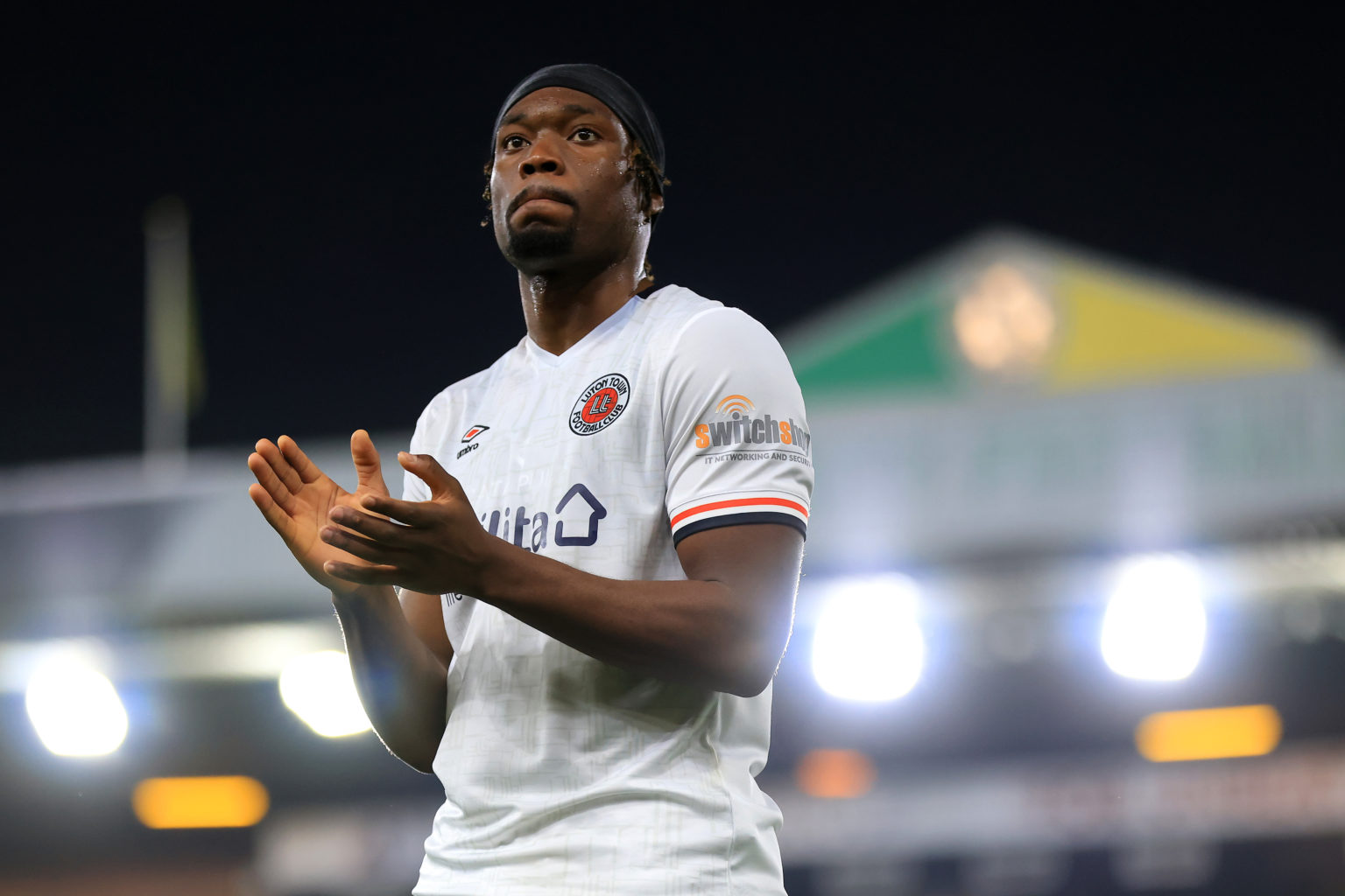 Burnley look to snap up Luton Town star, he's the ideal CJ Egan-Riley ...