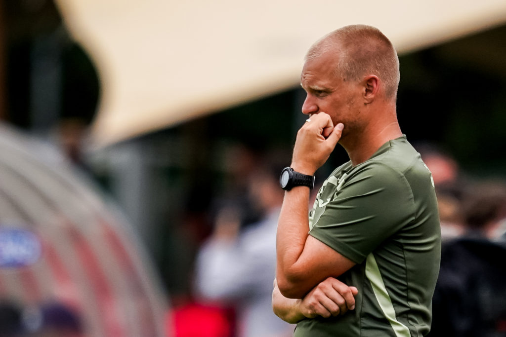 Norwich City fans gang up on struggling ace after ‘awful’ Millwall ...