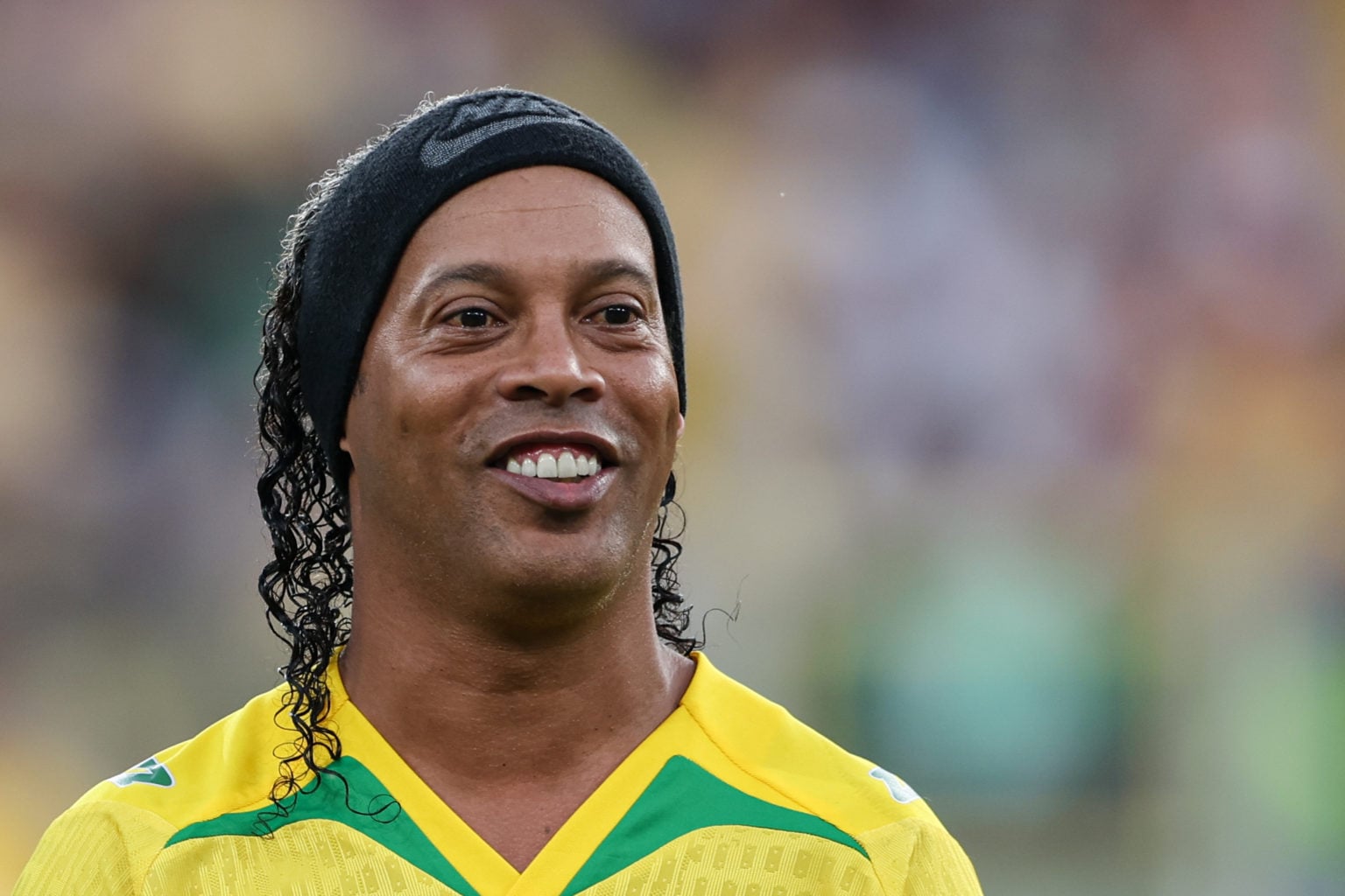 Ronaldinho sends message as son makes stunning move to Hull City